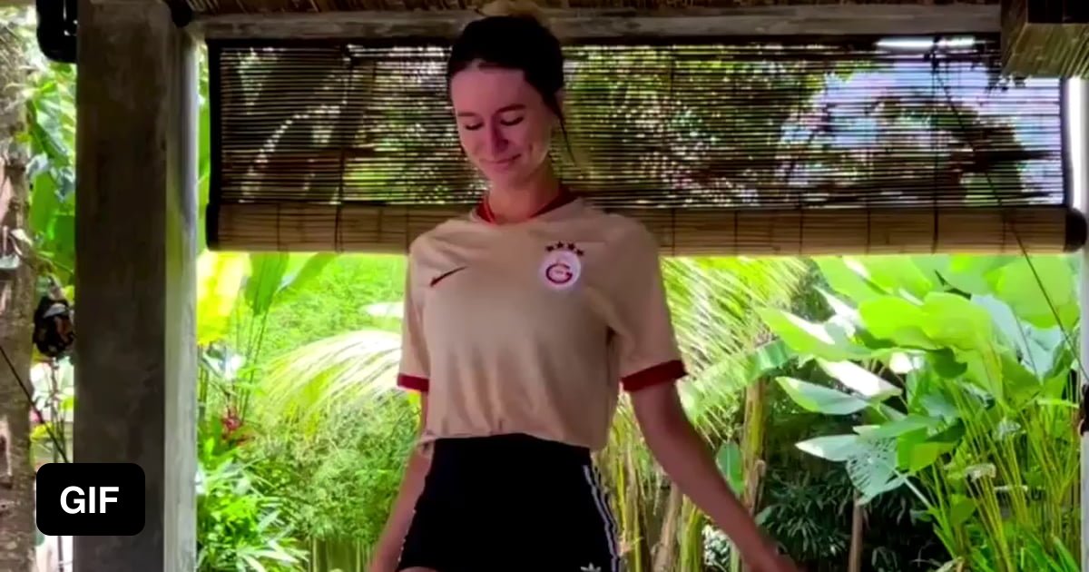 Fancy footwork - 9GAG