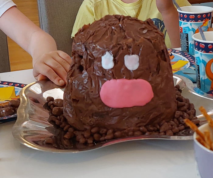 Rate My Cake - Made my kid a Diglett cake for her birthday - 9GAG