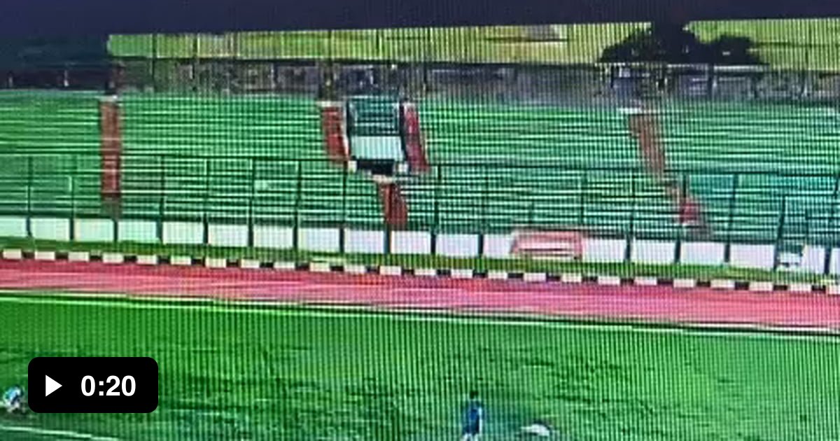 First rule of lighting safety, avoid open field activities - 9GAG