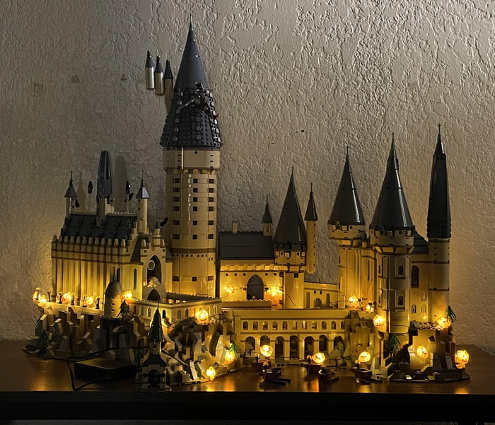 Hogwarts ready for Halloween - 9GAG