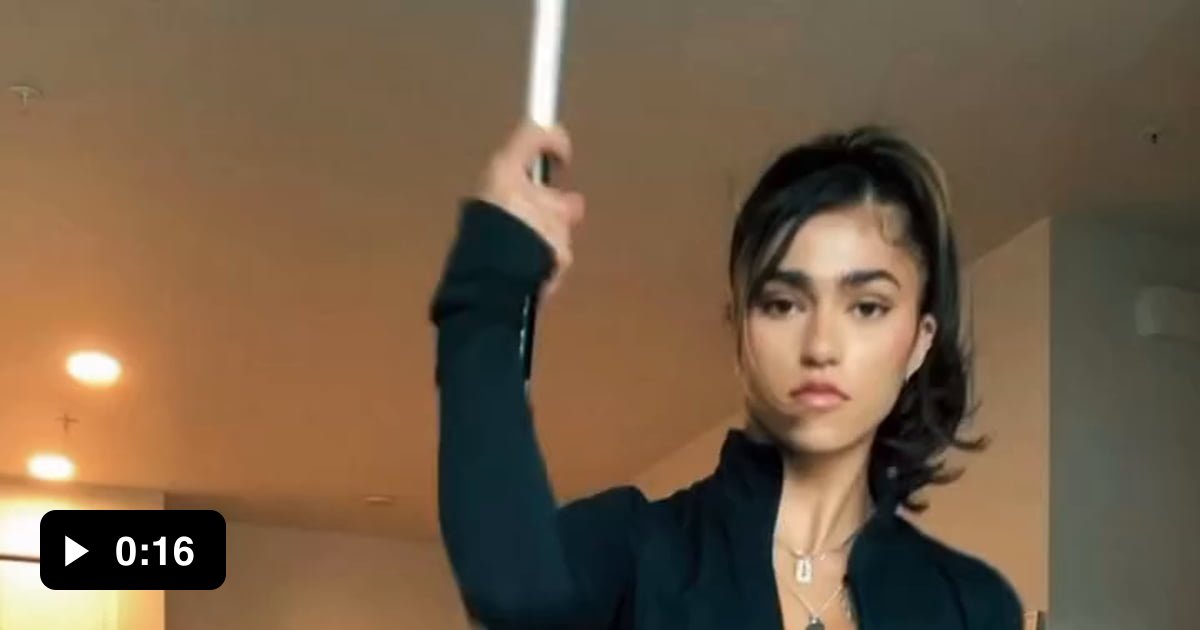 Rayna Valladingham - 9GAG