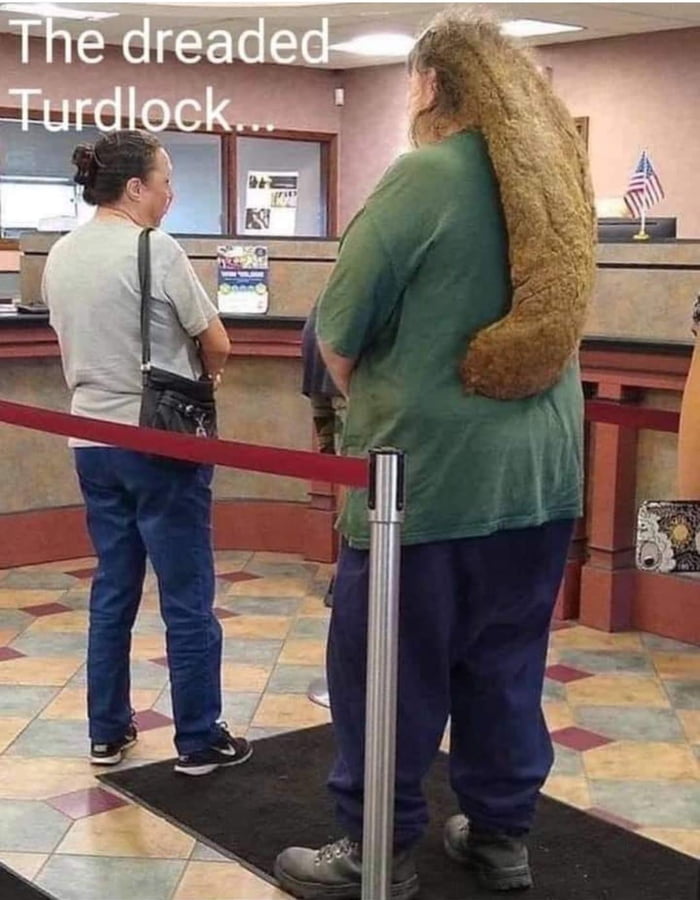 Imagine the smell of this dude/dudette/Apache Helicopter. Blech! - 9GAG