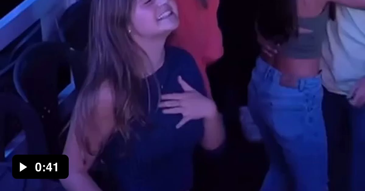 Who needs a dance partner when you have this much confidence, love it! - 9GAG