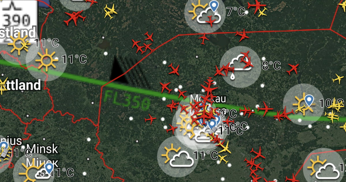 What is Going on ? Red mean Squawk 7700 Emergency. - 9GAG