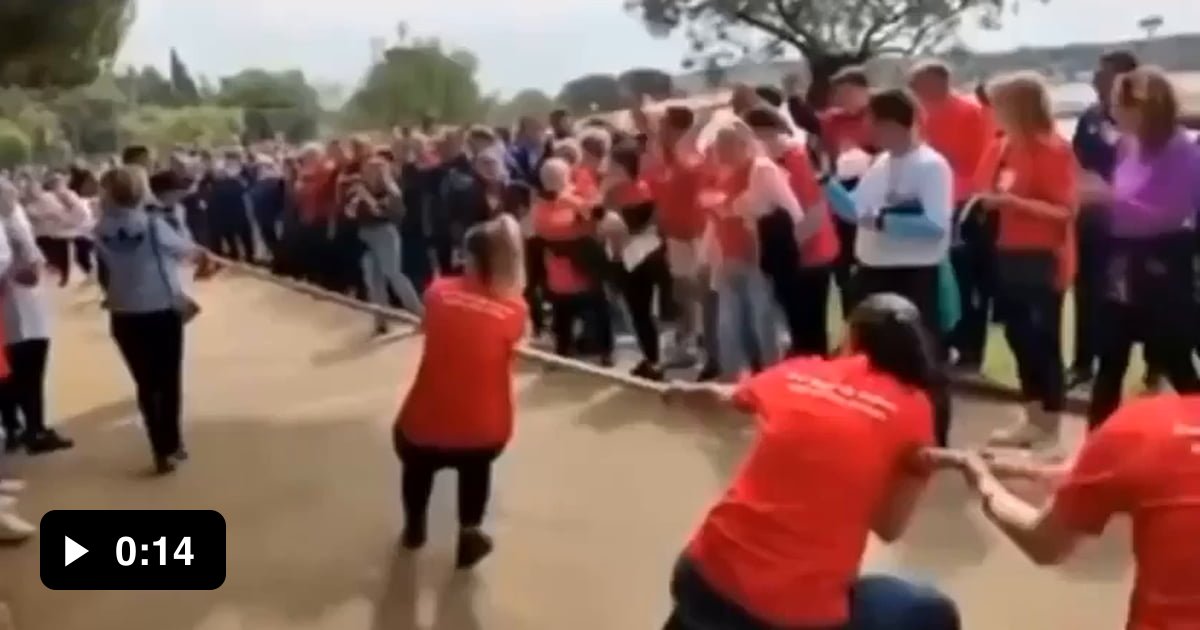 Push or pull? - 9GAG