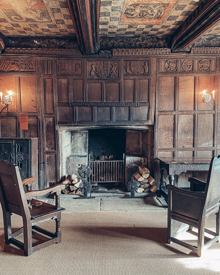 Cozy parlor at Haddon Hall UK. - 9GAG