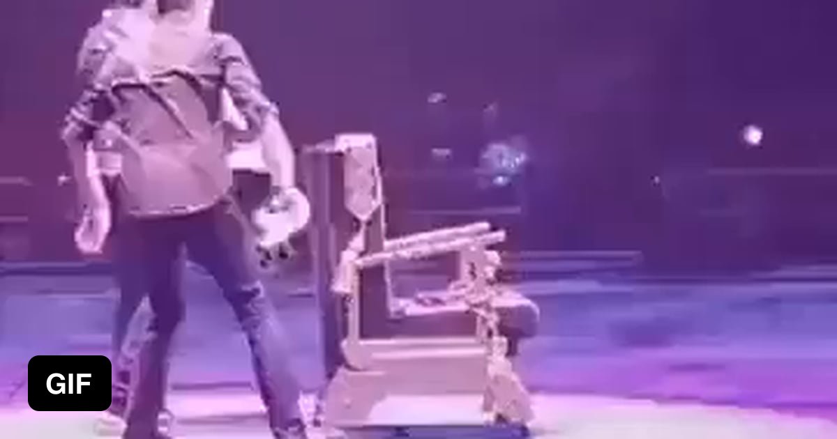 Amazing magic trick - 9GAG