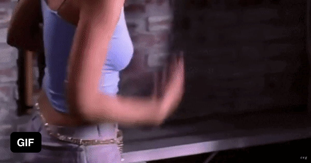 Sarah Michelle Gellar - 9GAG