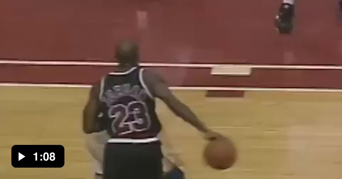 Michael Jordan, a basketball living legend - 9GAG
