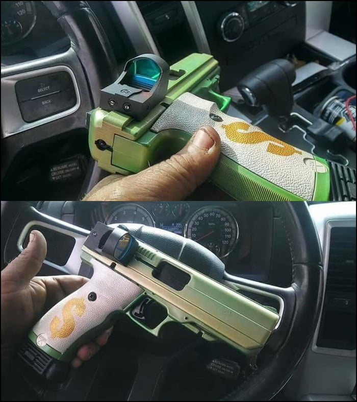 All it needs now is an "extendo mag" - 9GAG