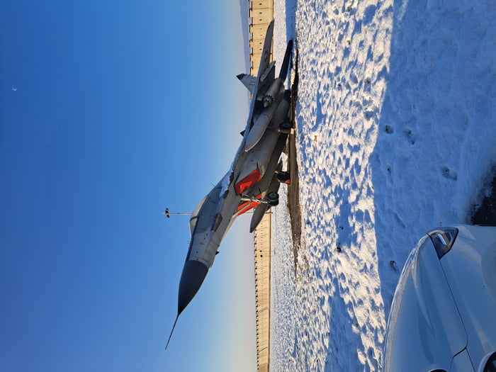 Monday surprise at work - 9GAG