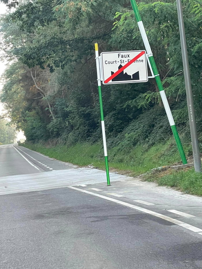Belgian workers/government don't think anything is wrong with placing this sign on the bicycle ...