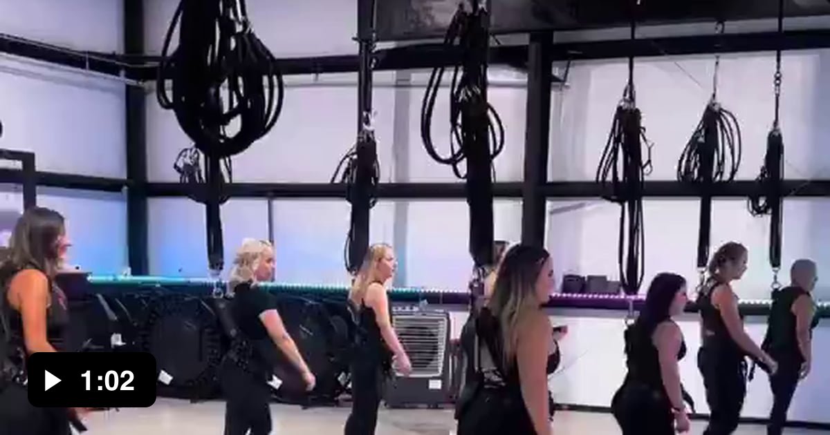 Bungee Fat ... ehm .... Fit - 9GAG