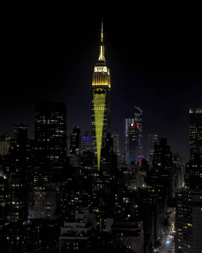 The Empire State Building in New York was lit up with the Bat Signal in ...