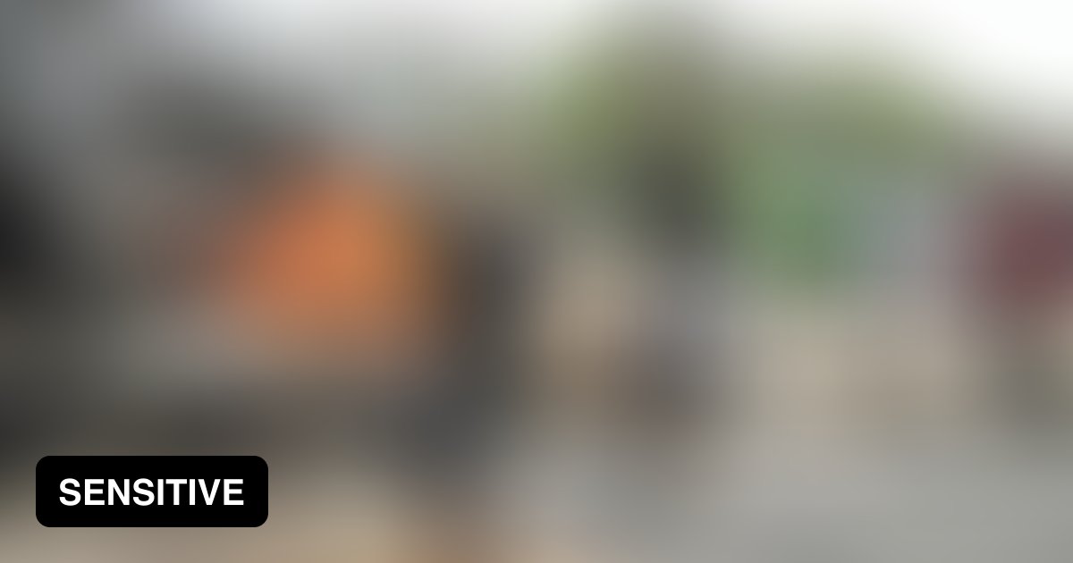 Day shift police relieving night shift police - 9GAG