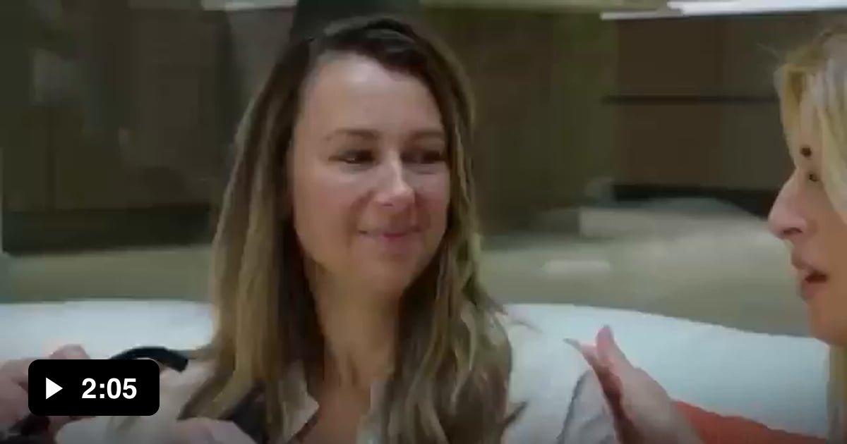 Live caption glasses allows deaf people to read conversations using augmented reality - 9GAG