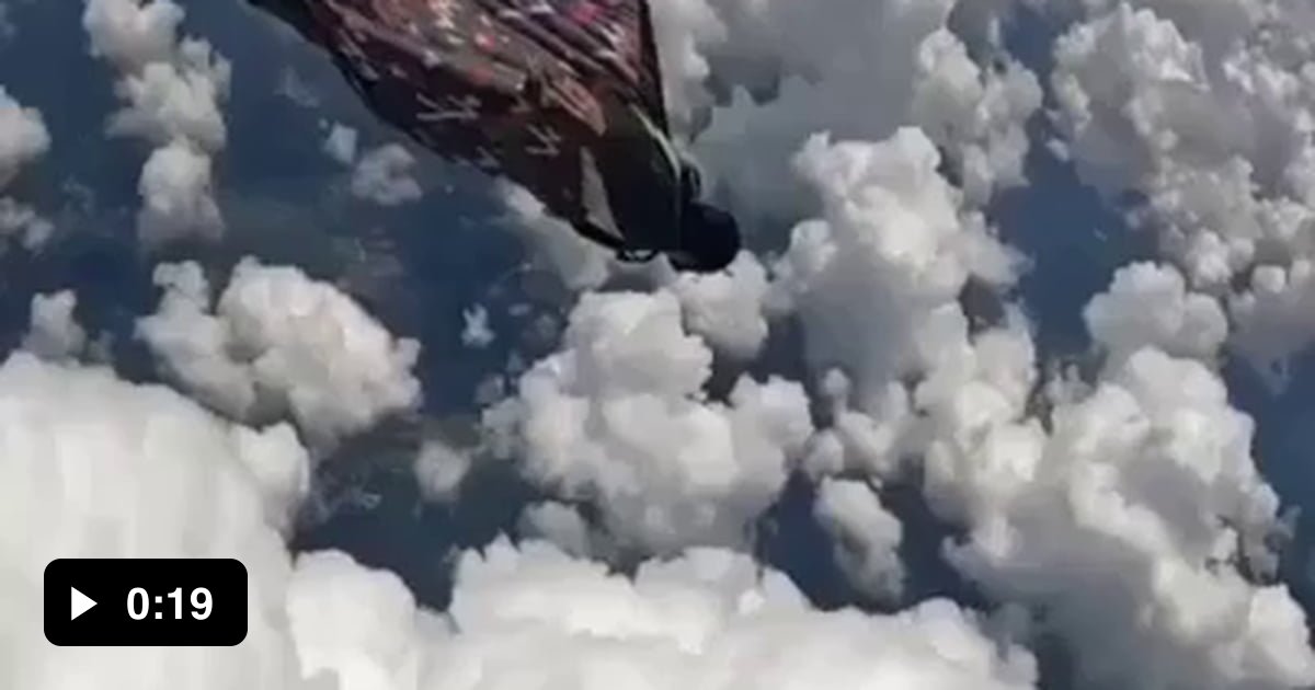 Casually skydiving amongst the puffy clouds - 9GAG