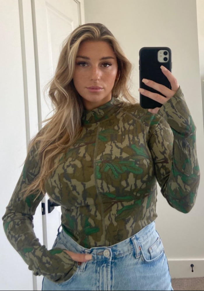 Shirt ready to bust open - 9GAG