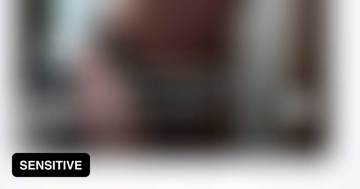 She doesn't stop sucking when you slap her - 9GAG