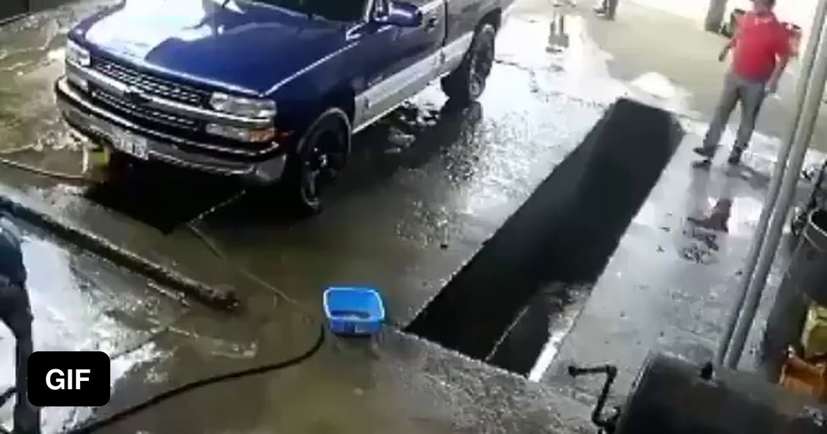 Let me just ... weeee - 9GAG