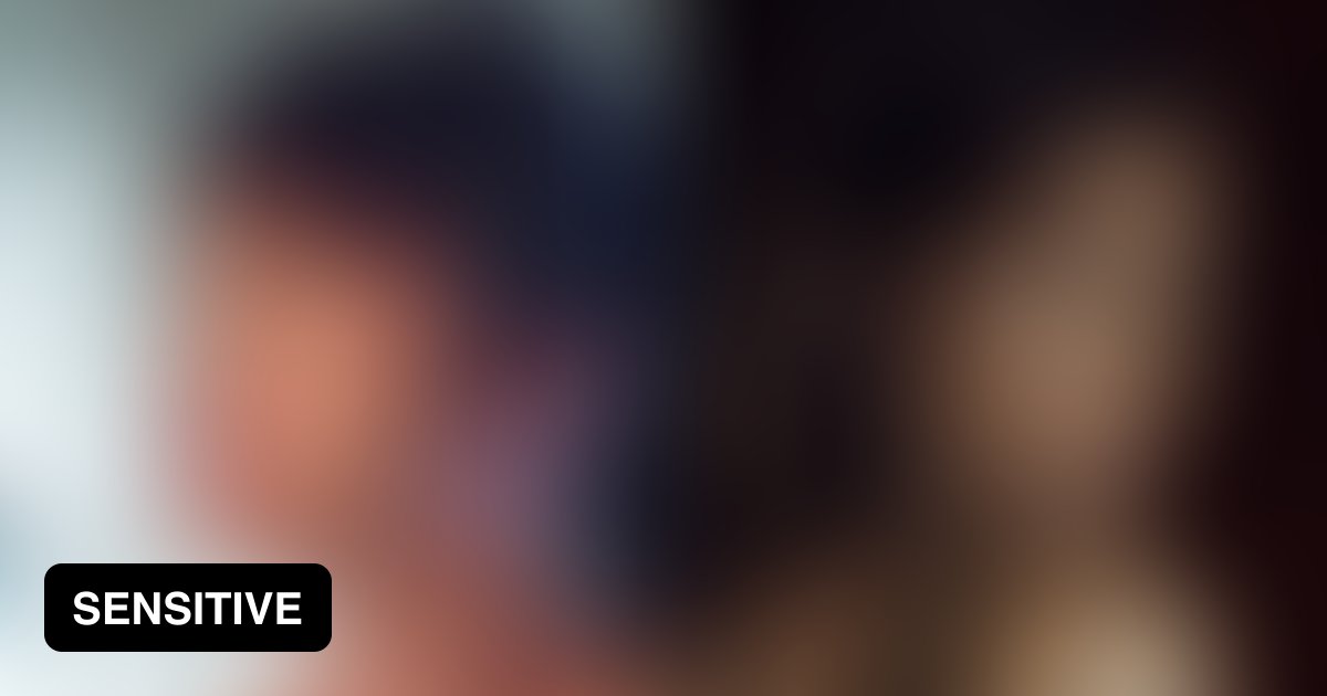 Mackenzie Davis (NSFW) - 9GAG