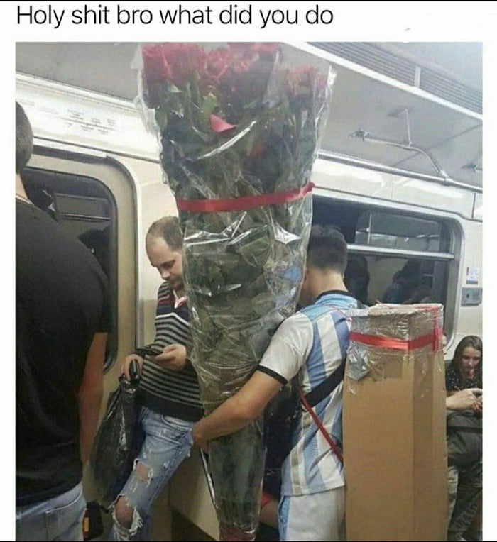 *laughs in single* - 9GAG