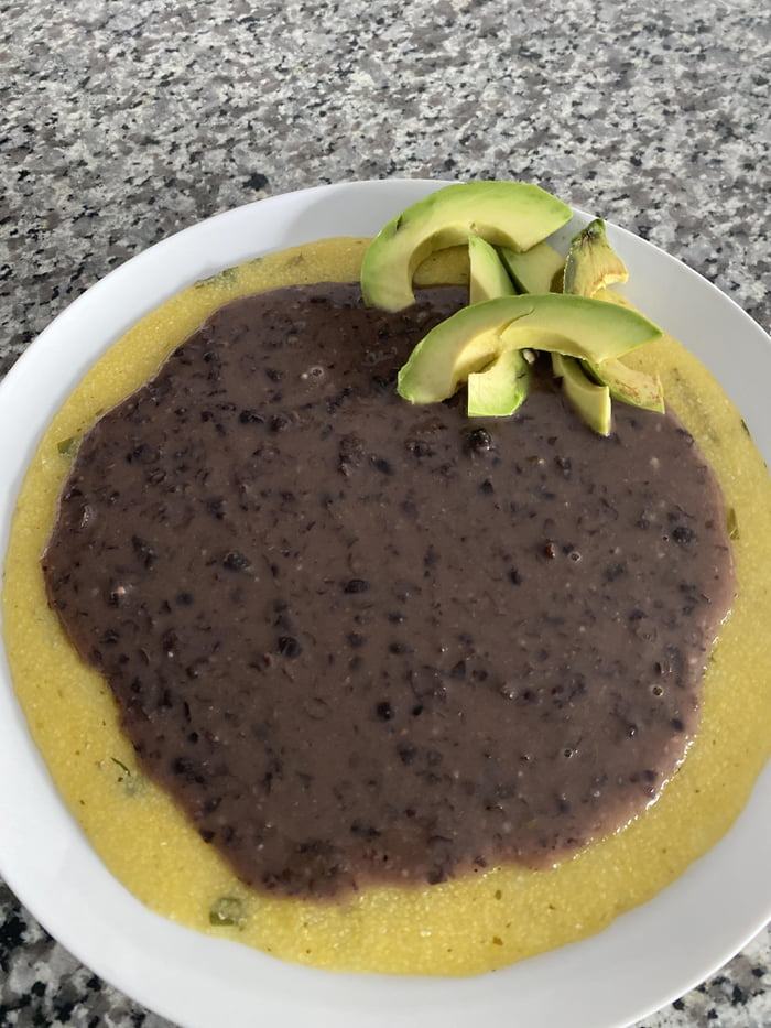 Mai Moulin avet Sos Pwa (Haitian Grits w/a Black Bean Sauce) - 9GAG