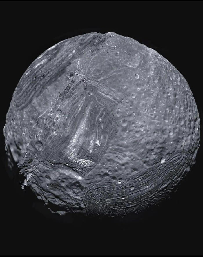 This is Saturn’s smallest moon, Miranda - 9GAG