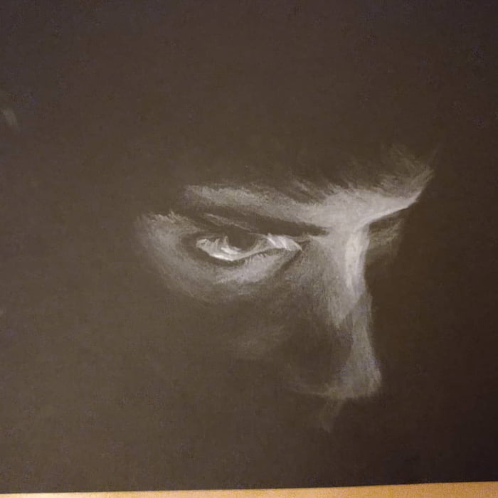 Heartbreak warfare - pencil drawing of a nice low-key photograph - 9GAG