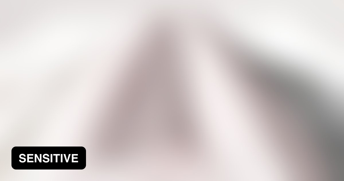 Anime Pantyhose Legs #992: Barbara (Genshin Impact) gives us a most ...