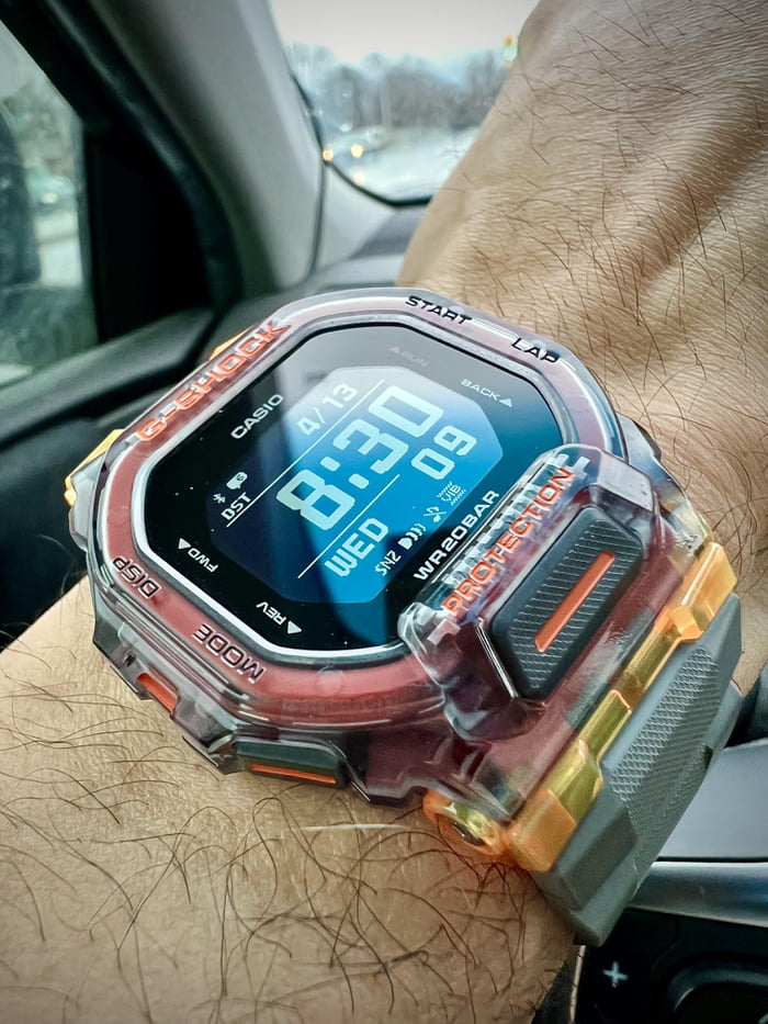 Modern Square G - GBD-200 - 9GAG