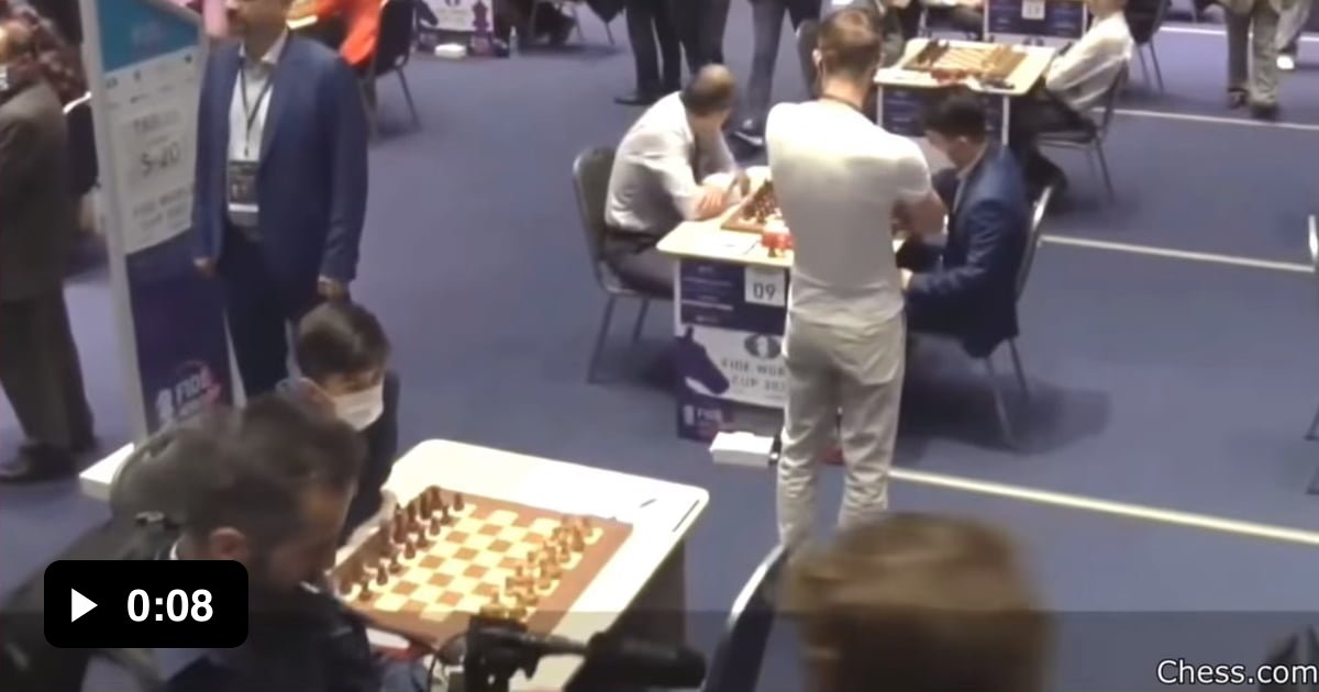 The Most Awkward Handshake of All Time? - 9GAG