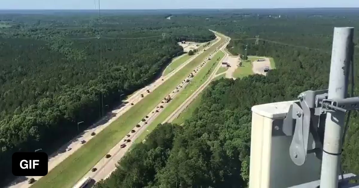 Real life example of traffic shockwave - 9GAG