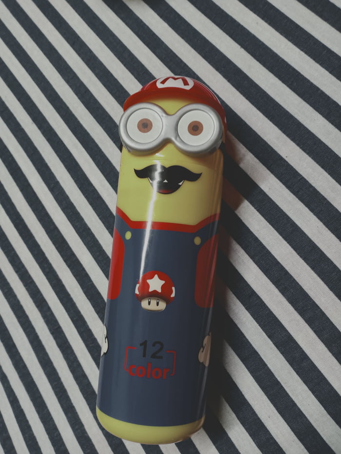 Minion mario? - 9GAG