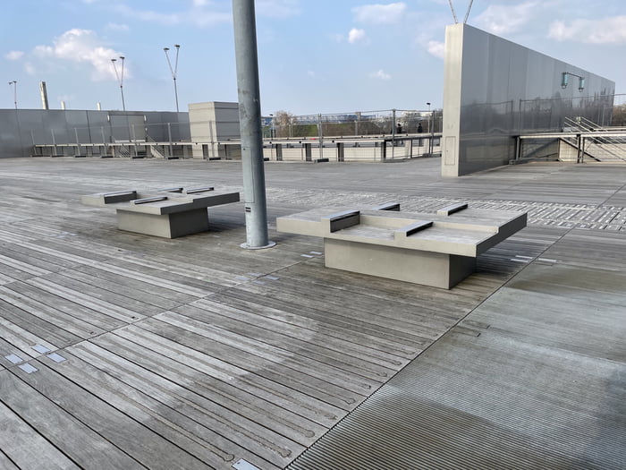 Another anti-homeless ‘designer bench’. National Library of Paris - 9GAG