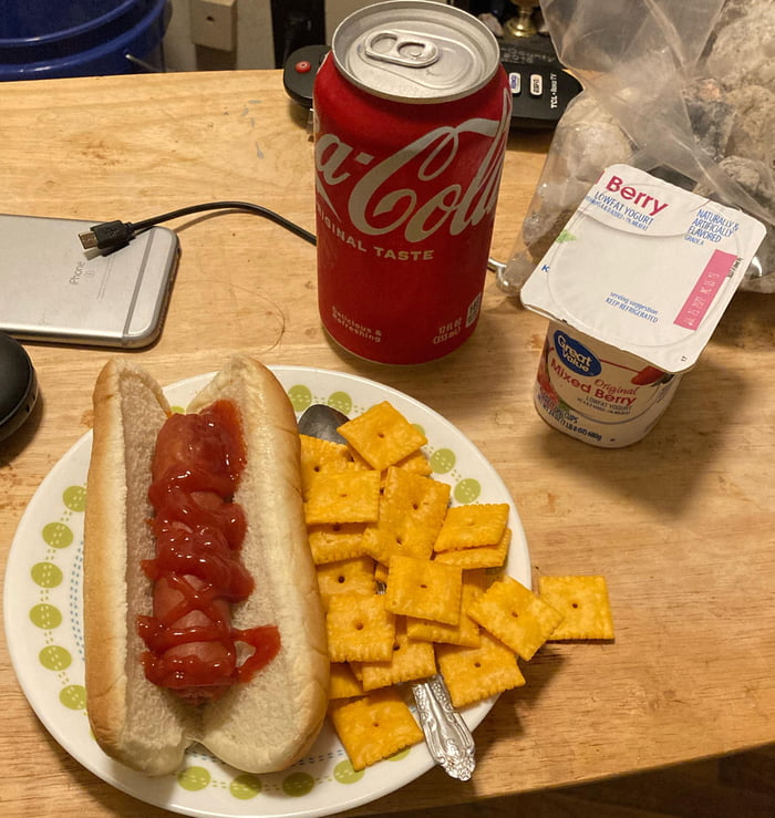 Home alone lunch be like - 9GAG