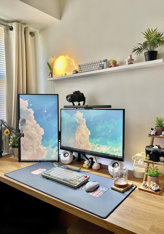 Cozy & Mellow WFH setup - 9GAG