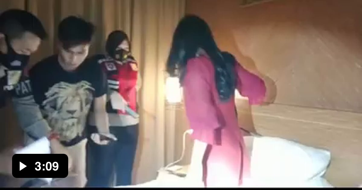 Ane baru tahu kalau gerebek mesum bisa memutus rantai penyebaran covid 19, bravo! - 9GAG