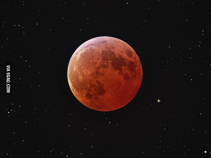 This 27/28 september there's a supermoon lunar eclipse! last time this happened has 1982. - 9GAG