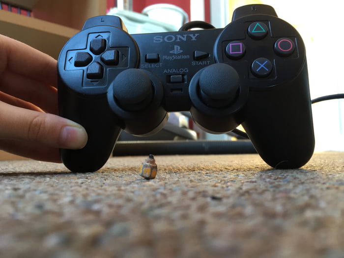 Did I just find the smallest pencil ever? Controller for scale - 9GAG