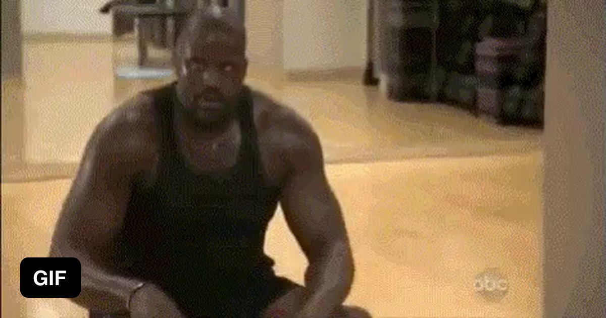 Shaq demonstrates the proper way for a big man to get into the water - 9GAG