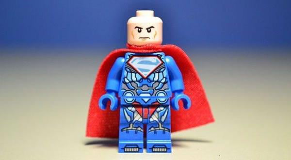 New Lex Luthor figure included in the new LEGO DC Super-Villains video ...