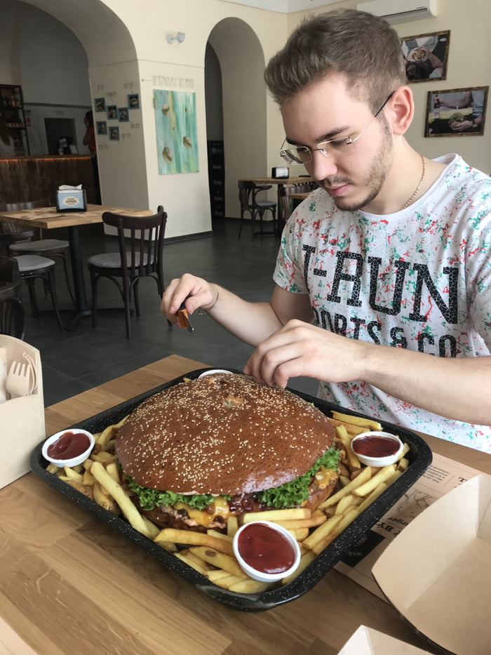 Birthday cake for me, how cool is this? Massive hamburger. - 9GAG
