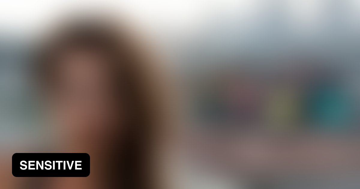 Emelia Hartford. Car girl/drifter. Ig: ms.emelia - 9GAG