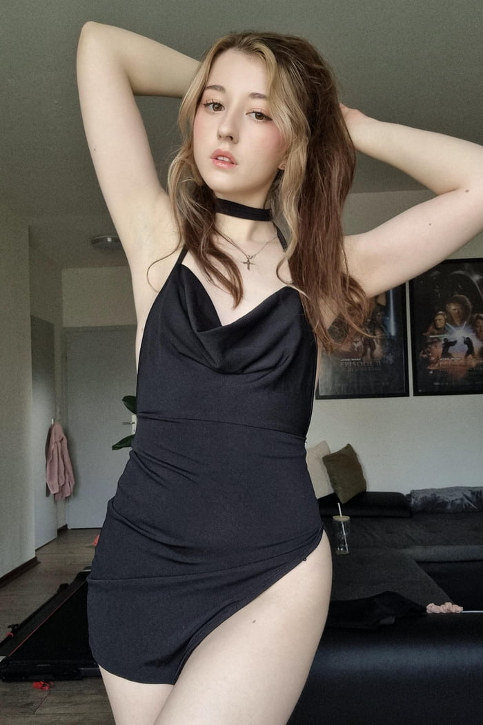 Can never go wrong with black - 9GAG