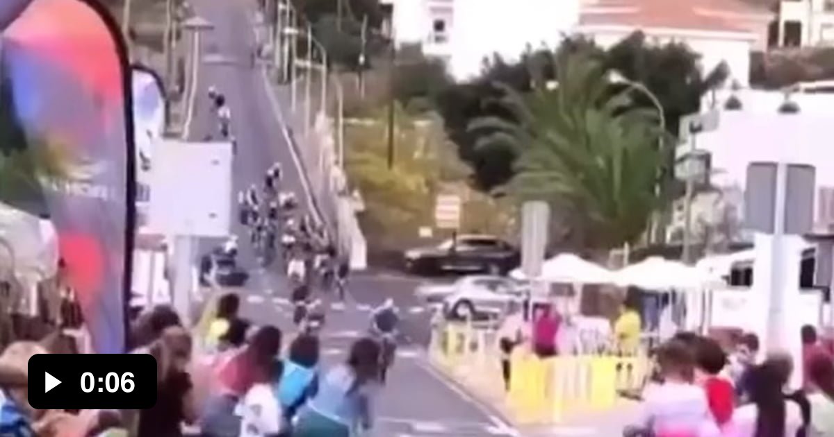 Geez, another woman who doesn’t know any better. What are the odds ? - 9GAG