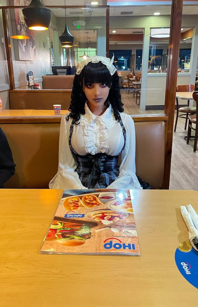 Gothic Lolita - 9GAG