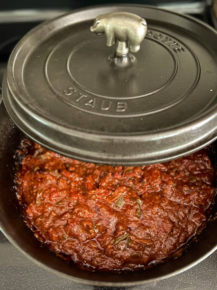 Trinidad scorpion chili with smoked chuck roast - 9GAG