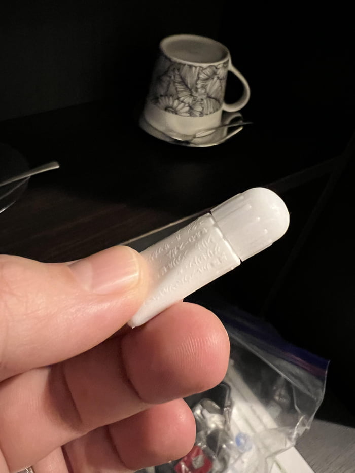 Forgot to bring toothpaste on trip to Japan. Concierge gave me this! - 9GAG