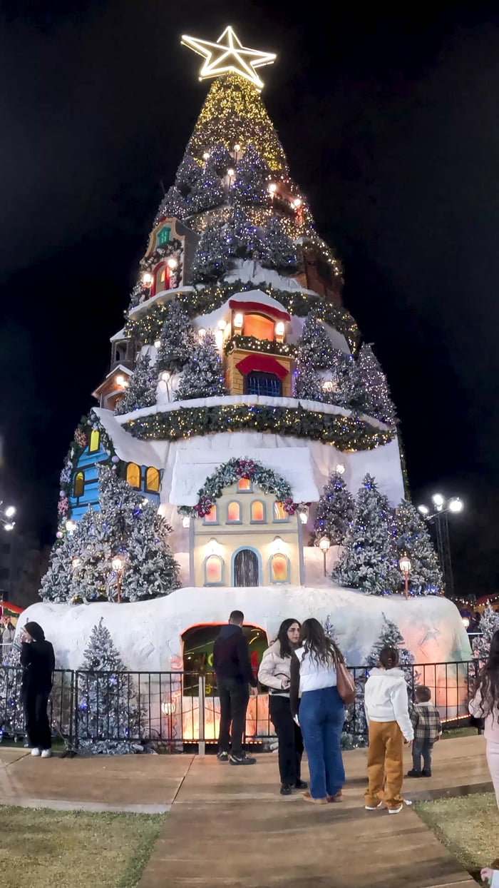 Christmas Tree in Batroun, Lebanon 🎄 - 9GAG